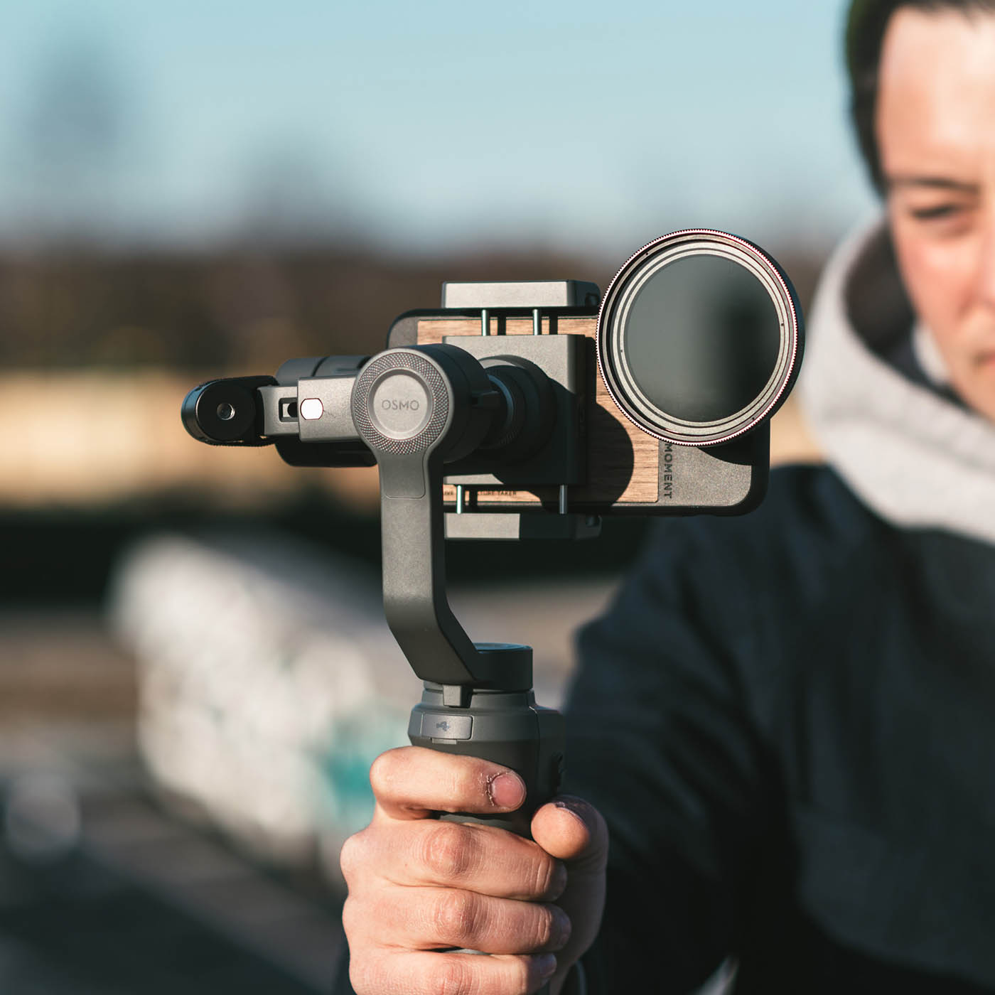 Quand le téléphone connecté se fait des films | Le filmeur au téléphone ...